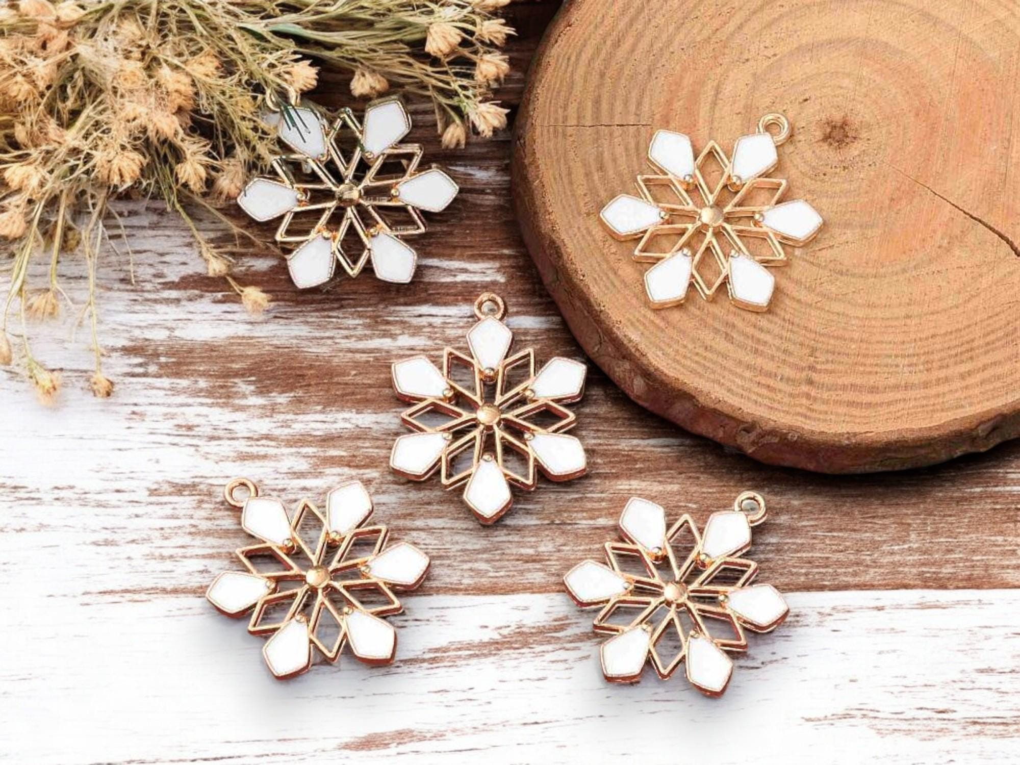 *5* 29x22mm Gold w/White Enamel Snowflake Charms – The Bead Obsession
